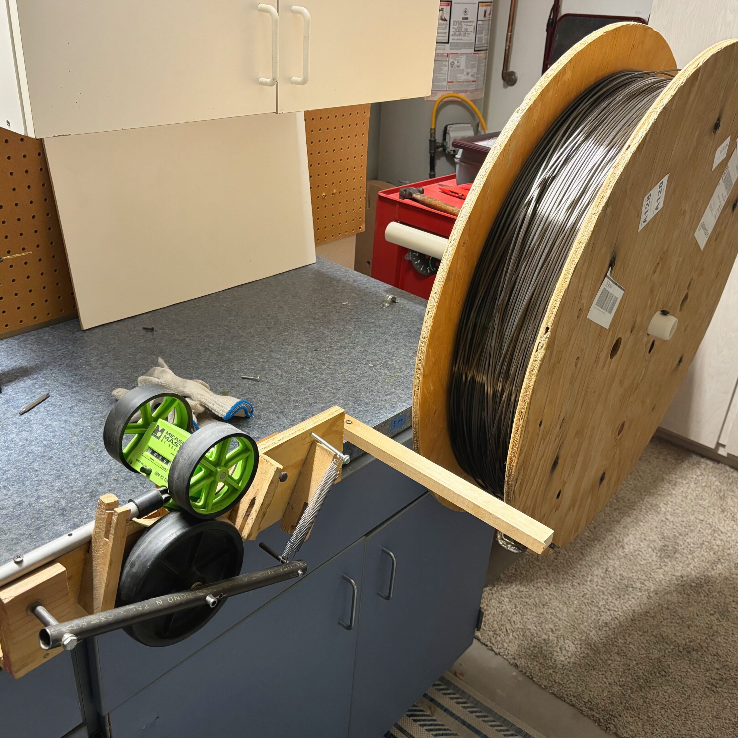 Micro Pultruded 0.125″ (3.175mm) Solid Round Carbon Rod — 100 ft (30.5m ...